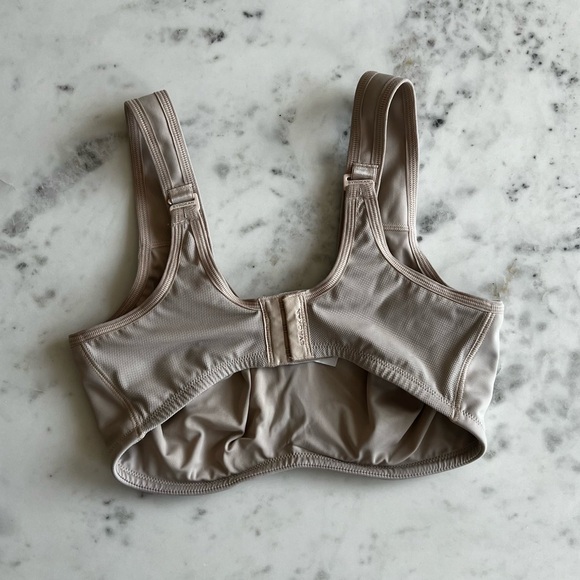 Syrokan | Intimates & Sleepwear | Syrokan Underwire Sports Bra High ...